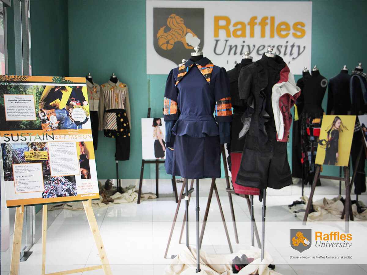 FASHION RUNWAY IN THE HOUSE - Raffles University