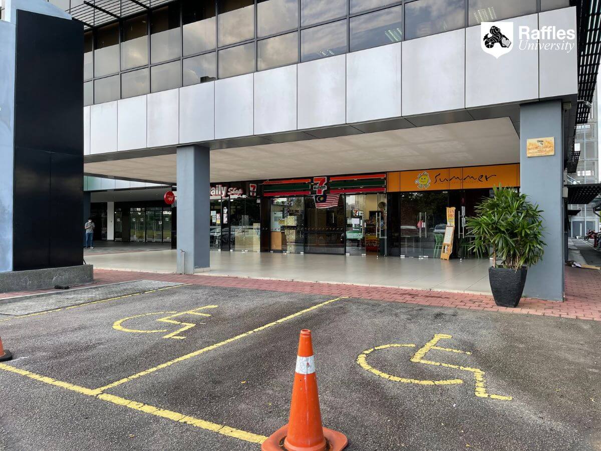 Raffles Campus Facilities - Raffles University